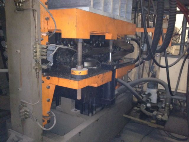 Lyle 130 FHS Thermoformer - Plastics Machinery Group