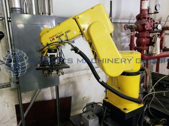 Robot, Fanuc, 200i, 1999 - Plastics Machinery Group