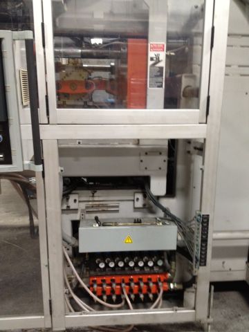 Uniloy Milacron R2000 Dual Head Blow Molder - Plastics Machinery Group