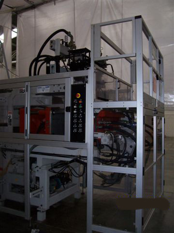 Uniloy Milacron R2000 Dual Head Blow Molder - Plastics Machinery Group