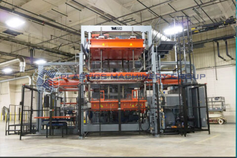 New MAAC 7'x11' 4 Station Twinsheet Thermoformer - Plastics Machinery Group
