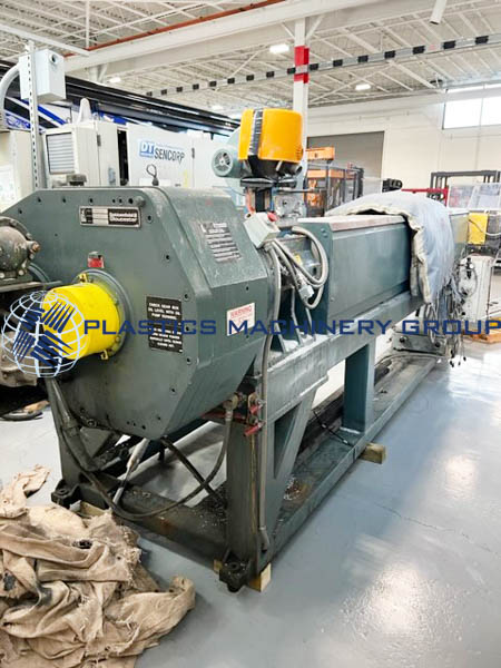 4.5" Battenfeld Extruder, 30:1 L/D, 300 HP - Plastics Machinery Group